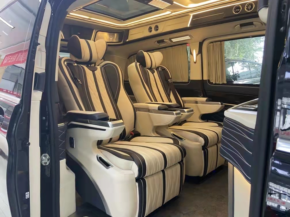 20款高顶奔驰迈巴赫V260商务六座 天津港火爆热销中_天津保税区汽车网 平行进口车报价 保税区汽车报价 保税区进口车SUV 天津保税区国际汽车城