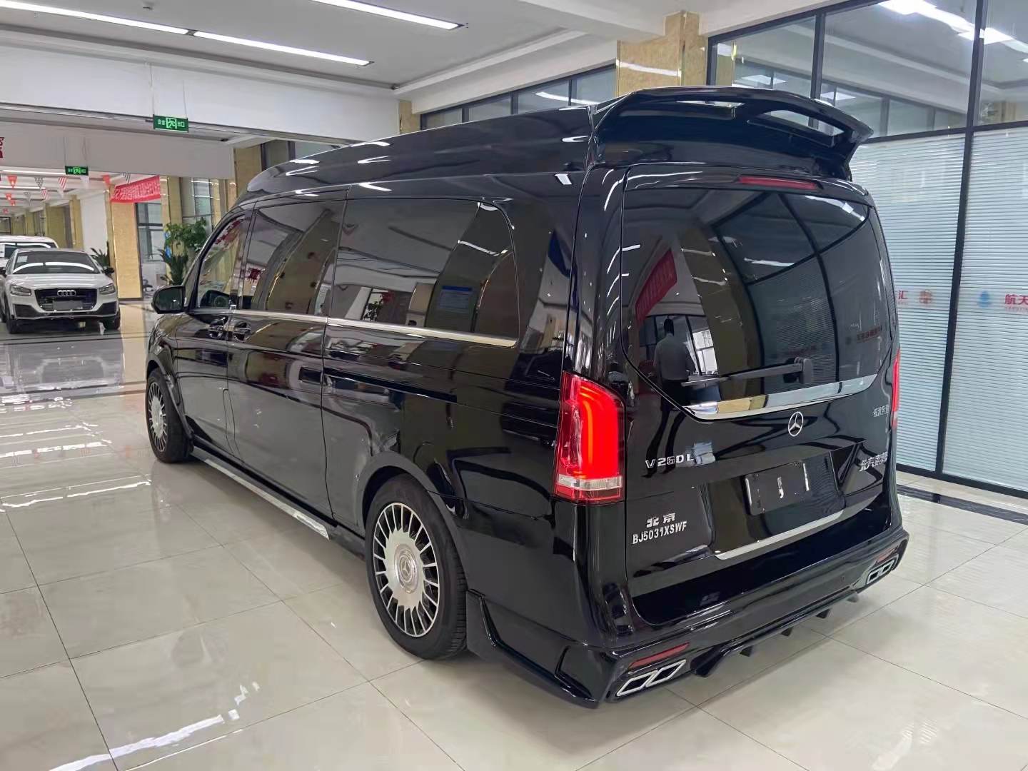 20款高顶奔驰迈巴赫V260商务六座 天津港火爆热销中_天津保税区汽车网 平行进口车报价 保税区汽车报价 保税区进口车SUV 天津保税区国际汽车城